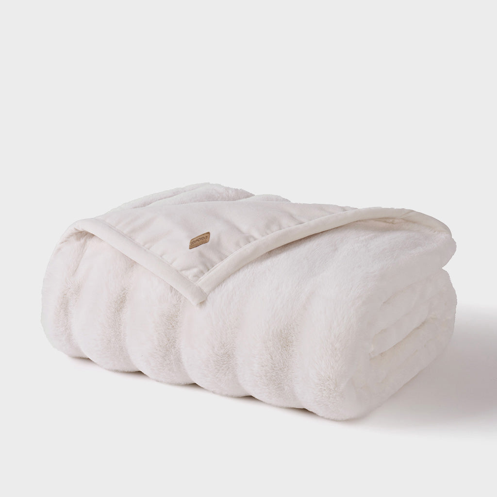 Channel Faux Fur Throw Blanket – Evergrace Home Inc